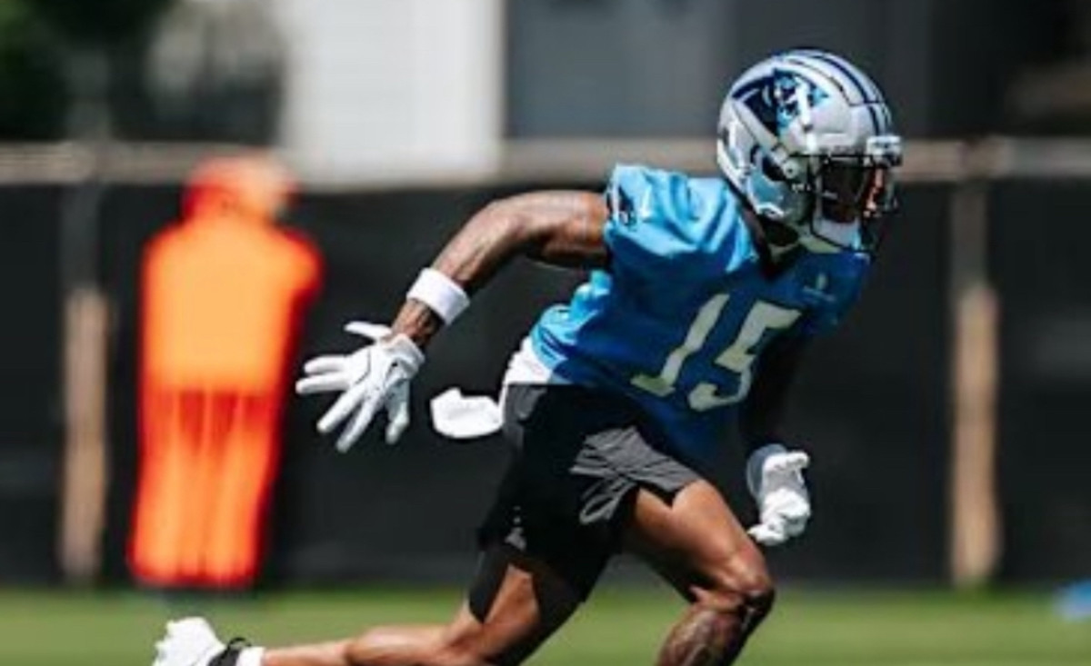 Carolina Panthers legend sends blunt message about Jimmy Horn Jr.