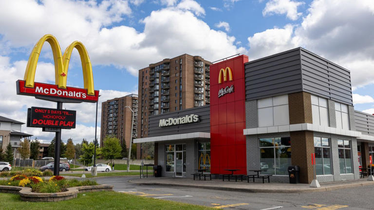 McDonald's Canada is hiring for 20,000 jobs this summer and some ...
