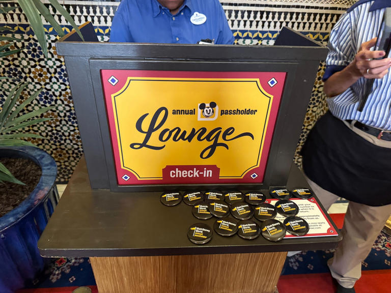 PHOTOS: Restaurant Marrakesh Becomes Limited-Time Passholder Lounge ...
