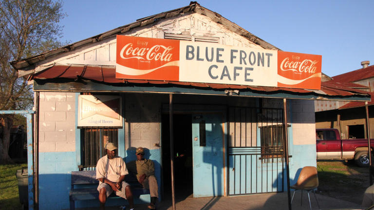 America's Oldest Juke Joint Is A Legendary Blues Venue Where Southern ...