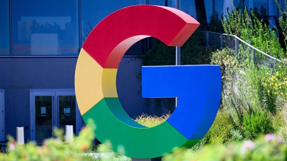 Google teases Android 16 and Wear OS 6 with vibrant Material 3 ...