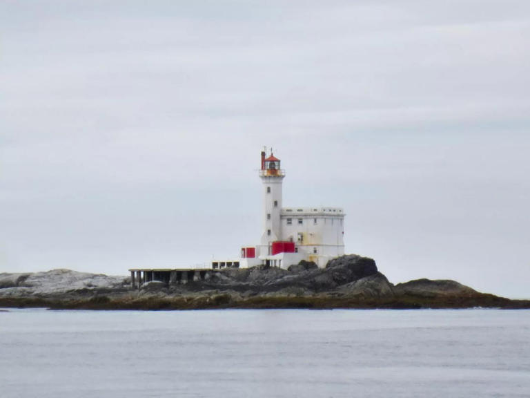 Investigation underway after on-duty lighthouse keeper dies alone, west ...