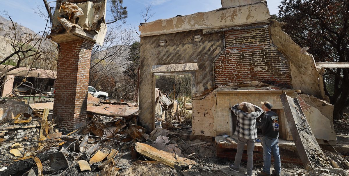 These Volunteers Are Saving Altadena, One Antique Tile at a Time