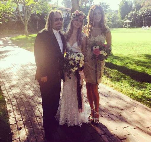 Vince Neil's 3 Children: All About the Rocker’s Son Neil, Daughter Elle ...
