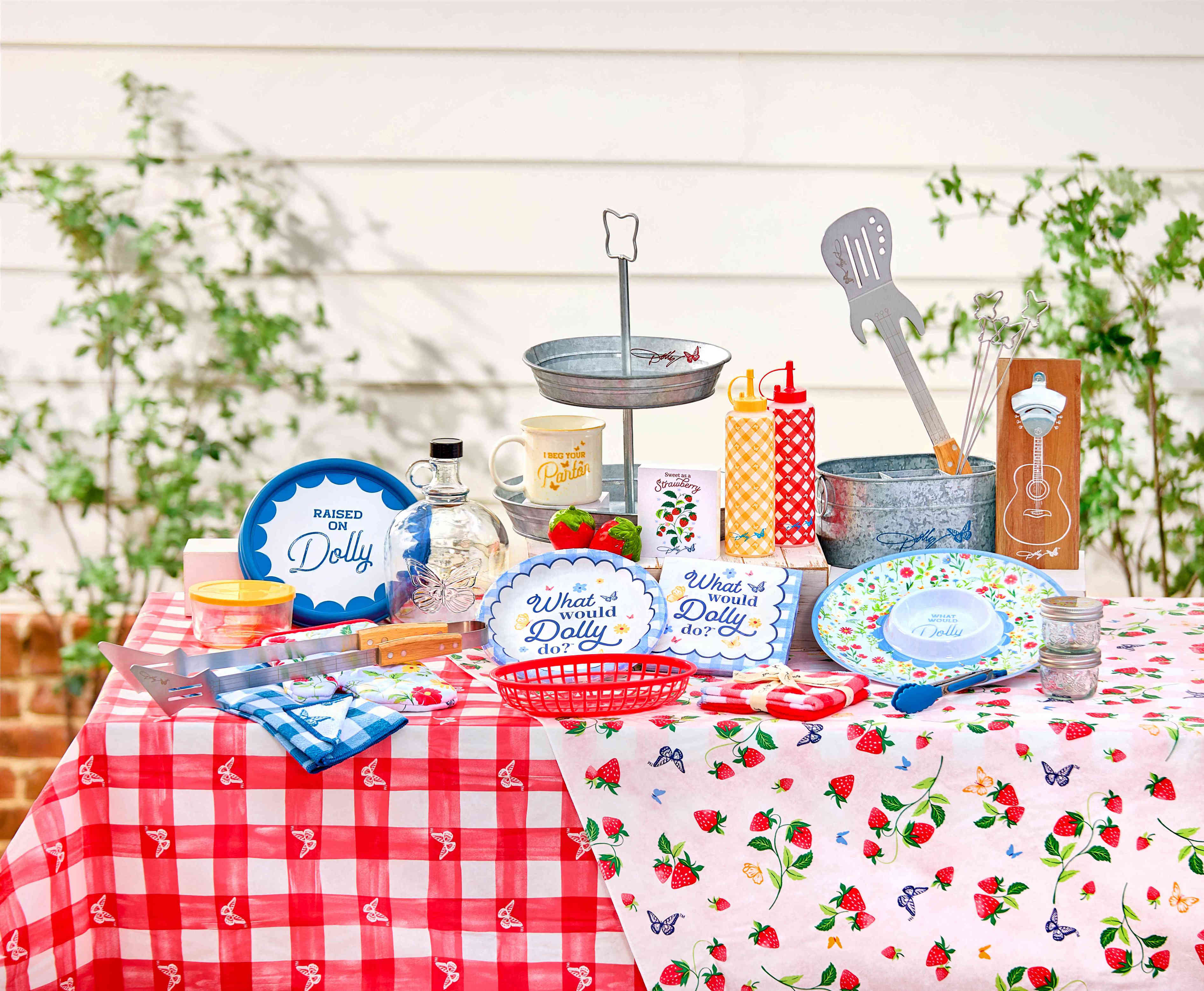 Dolly Parton And Dollar General Reunite On A New Collection Of Summer ...