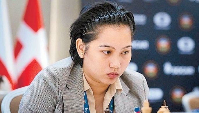 Strong start propels Frayna to share of early lead in Philippine ...