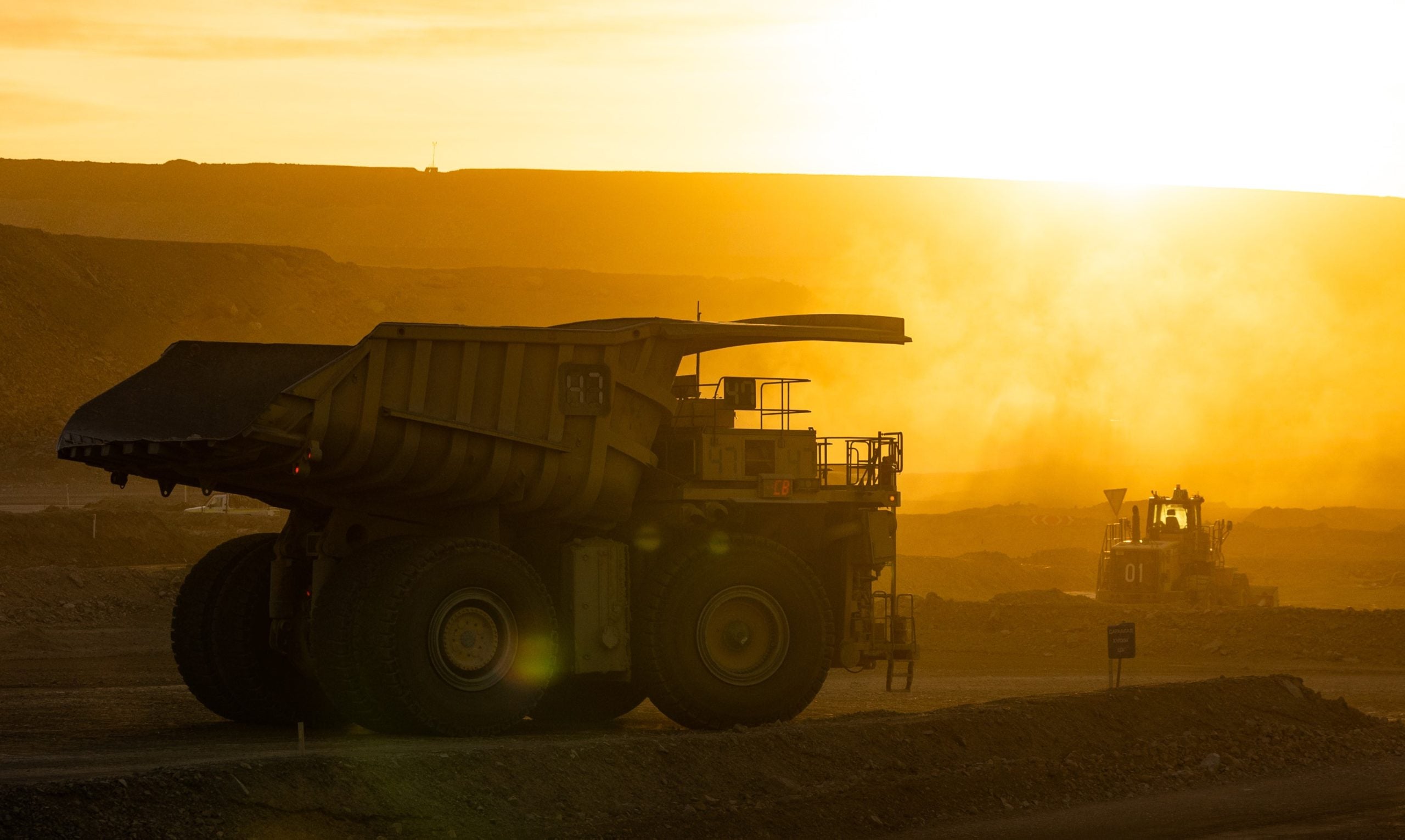 The potential of electric vehicles for decarbonising mining