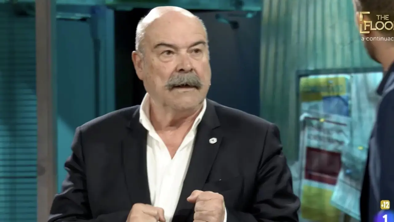 Antonio Resines, cansado, aclara las dudas sobre su sueldo en 'La Revuelta' y revela lo que cobra