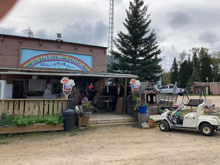 Wildfires force closure of 2 campgrounds in Narrow Hills Provincial Park