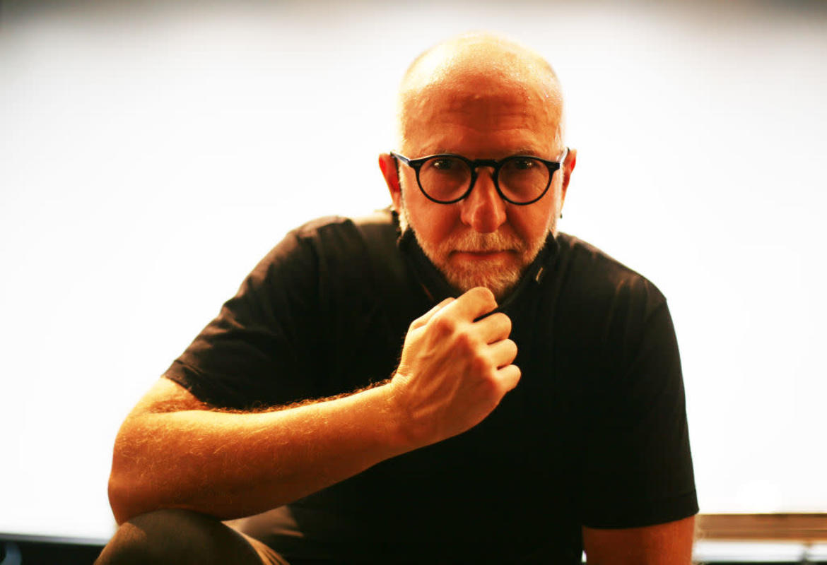 Alternative Rock Legend, 64, Announces Electric Solo Tour