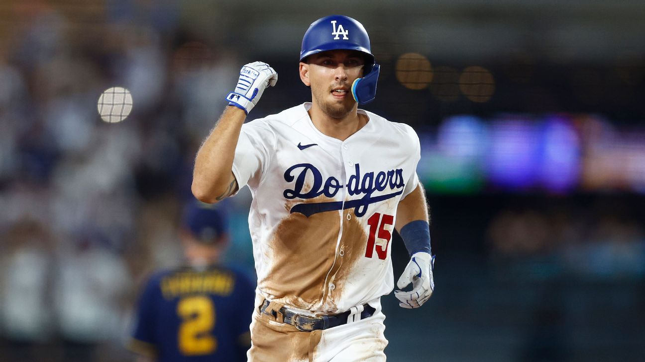 Dodgers designate Austin Barnes for assignment, promote Dalton Rushing