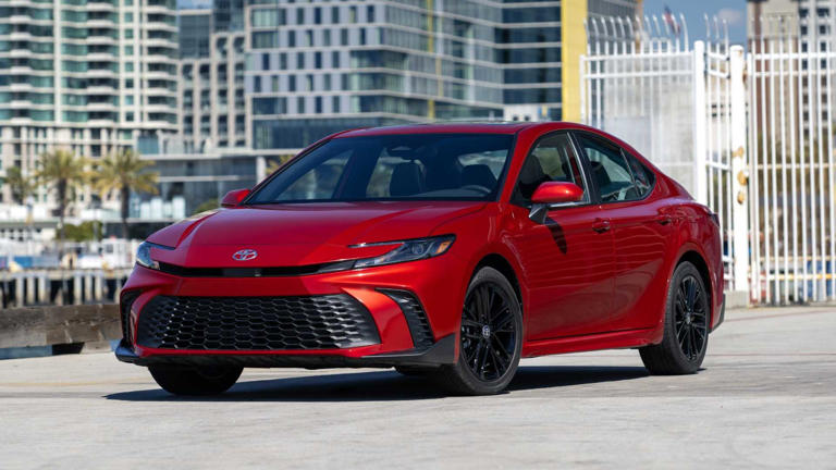2025 hybrid sales boom: Toyota Camry leads the charge