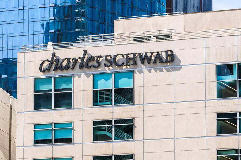 Schwab doubles asset minimum for firms to participate in referral network