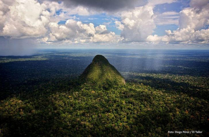 Hallan una pirámide oculta en medio del Amazonas: tiene más de 5 ...