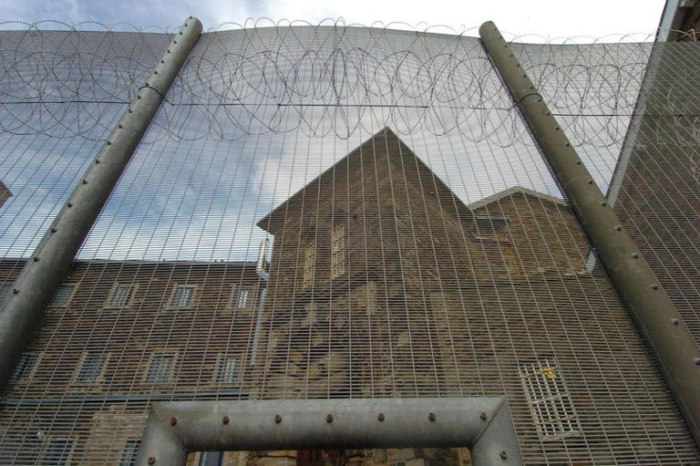 Emergency measures to be introduced before overcrowded prisons reach ...