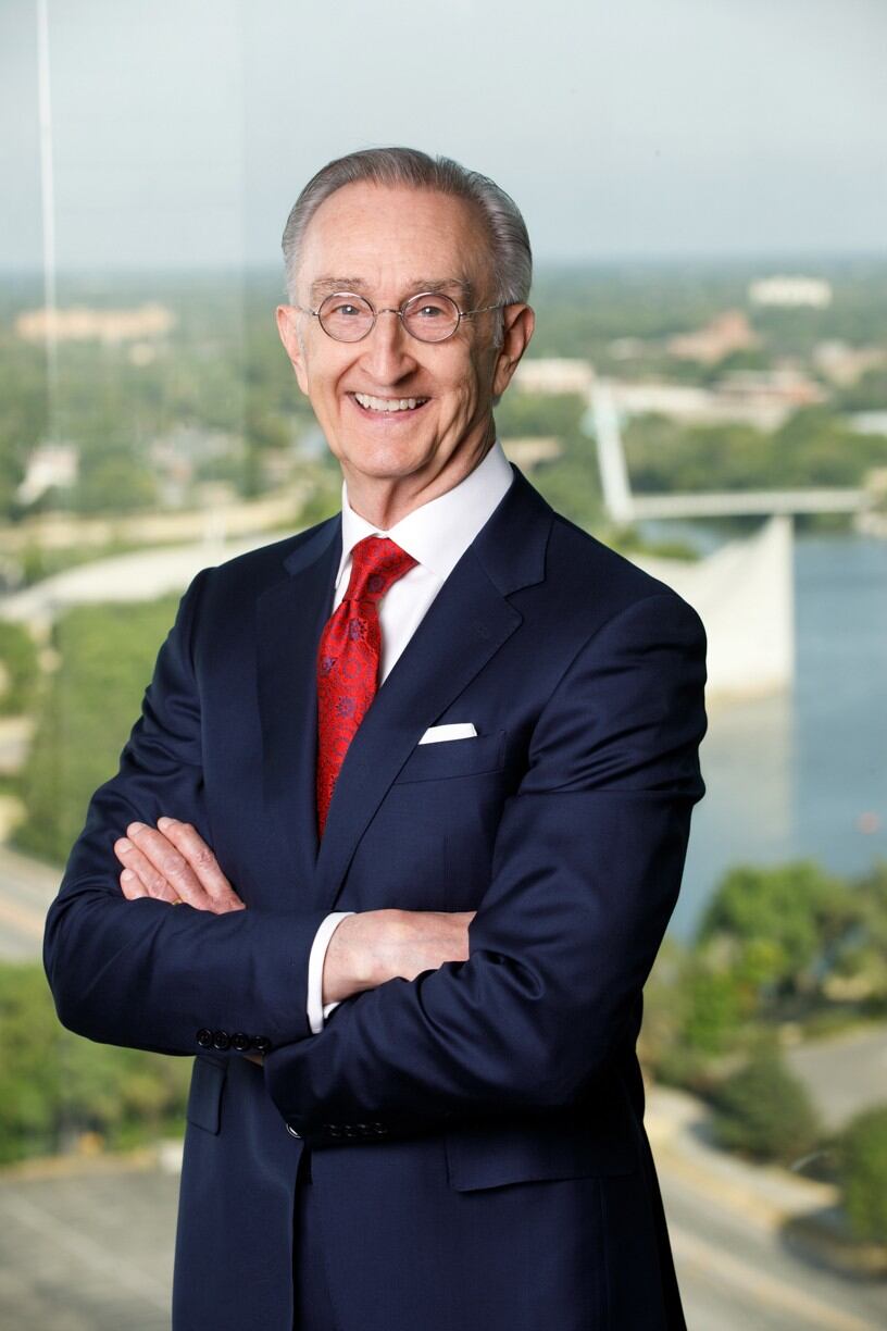 Longtime defense attorney honored with Lifetime Achievement Award from ...