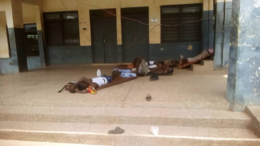 Nkwanta SHS students clash with school authorities over phone seizures
