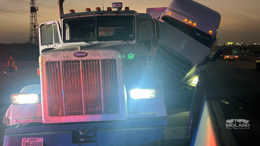 Four semi crash causes delays on Interstate 20