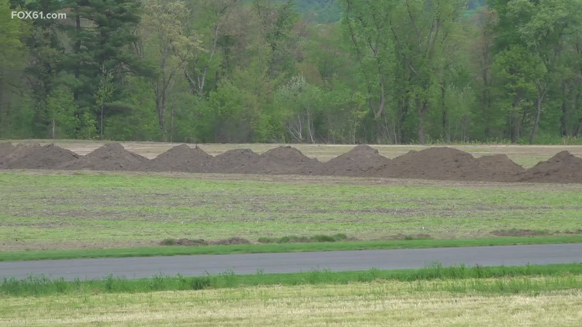 Somers residents push back against dairy farm's proposed 'manure lagoon' Somers residents push back against dairy farm's proposed 'manure lagoon'