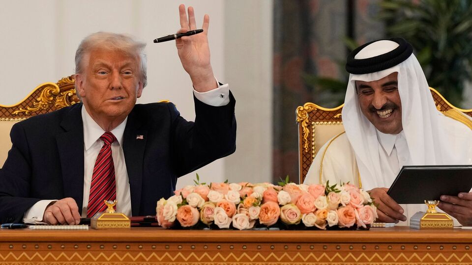 Qatar Airways strikes $200B Boeing deal for 160 jets; Trump declares ...