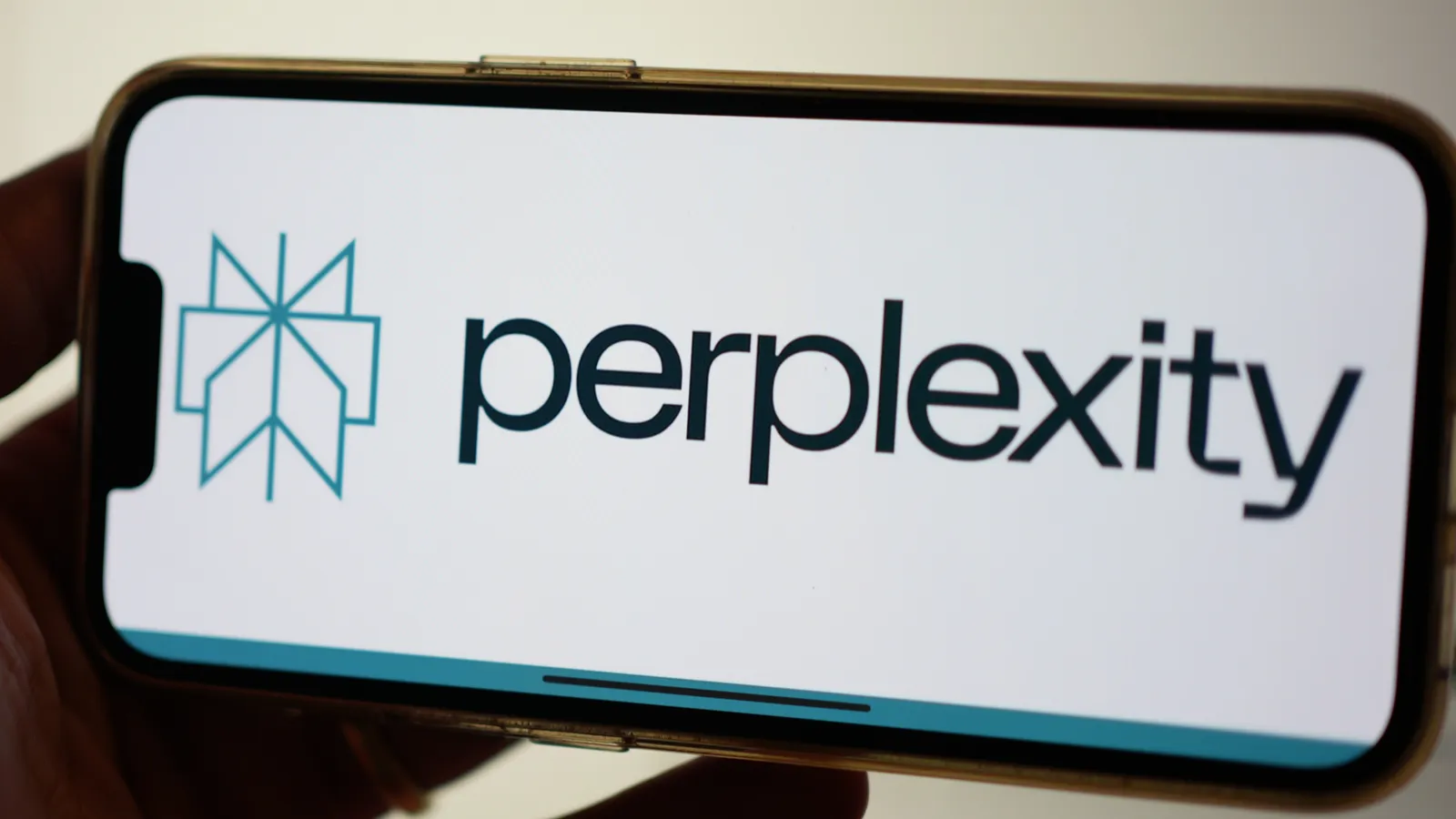 Perplexity AI Assistant Lands on iOS