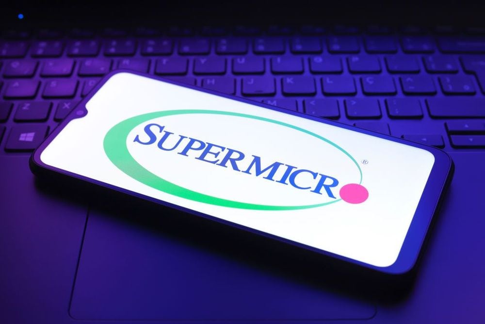 Super Micro’s New Cooling Tech Targets 40% Power, Water Savings: Retail Turns Extremely Bullish