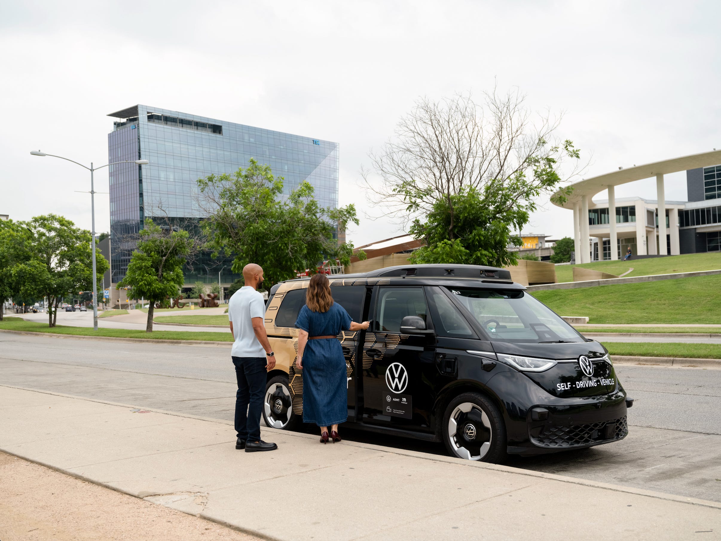 Uber and Volkswagen Will Soon Let You Hop in a Shared Self-Driving Ride