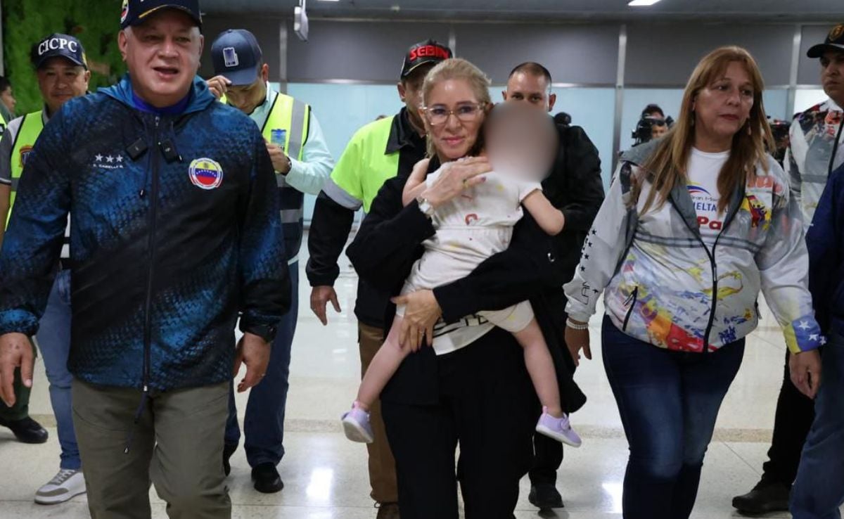 2-Year-Old Girl Separated From Parents In US Deportation Case Returns ...