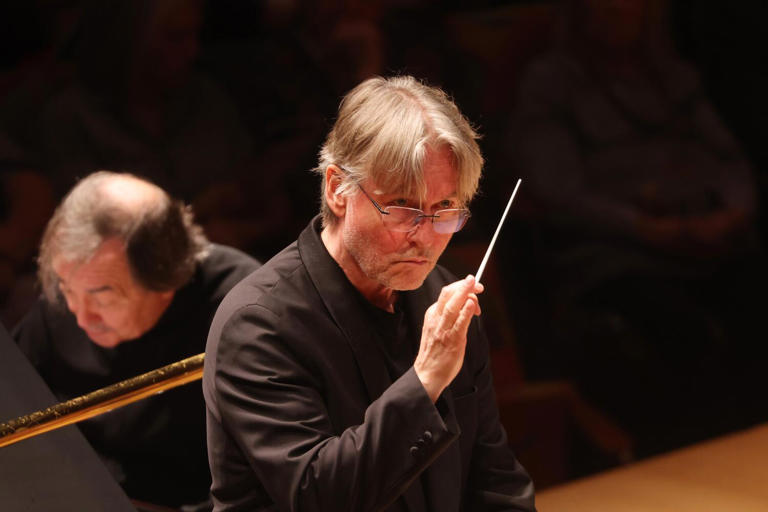 Esa-Pekka Salonen to assume a new role with the Los Angeles Philharmonic