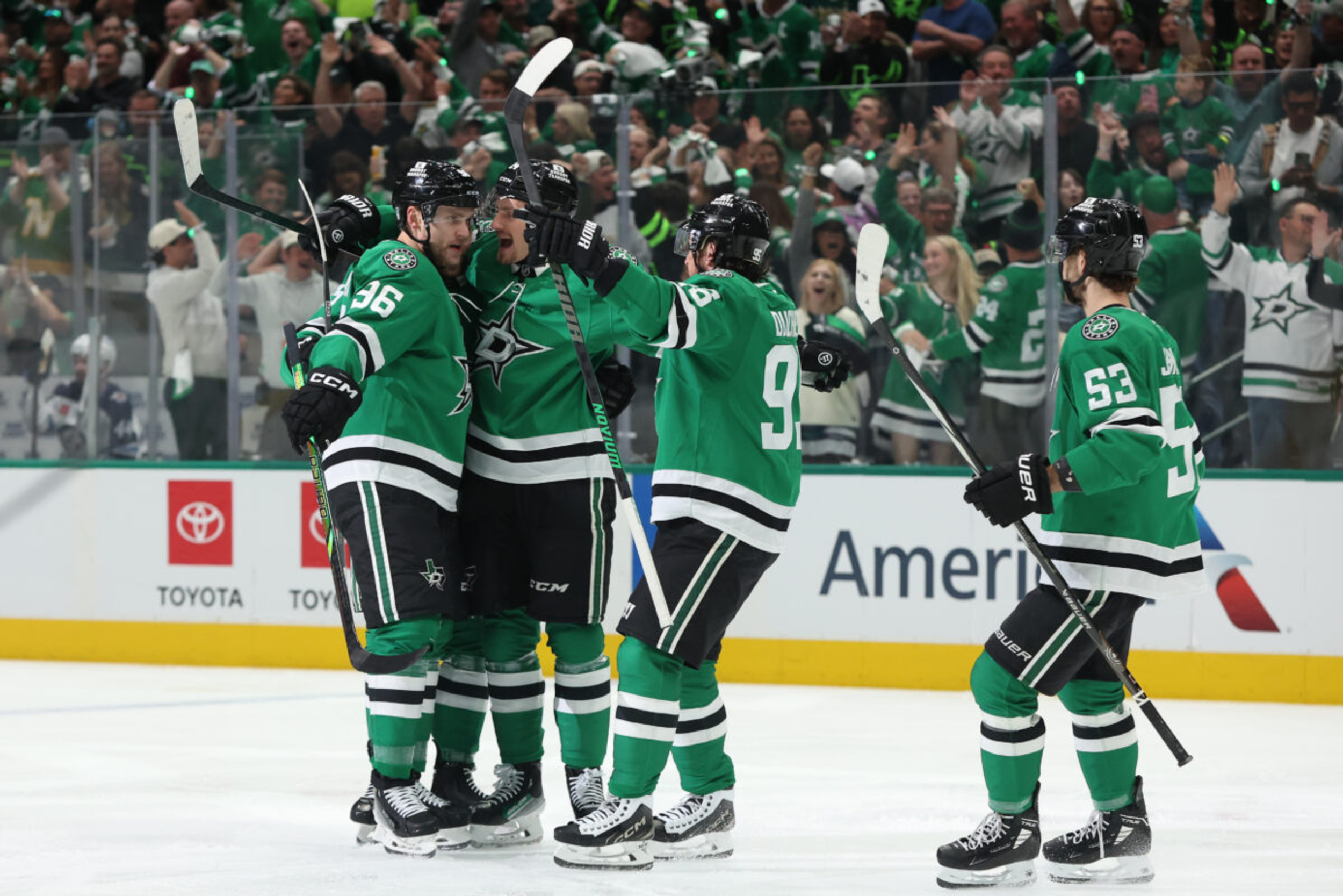 Stars-Jets Series Is More Than Just Oettinger Outdueling Hellebuyck