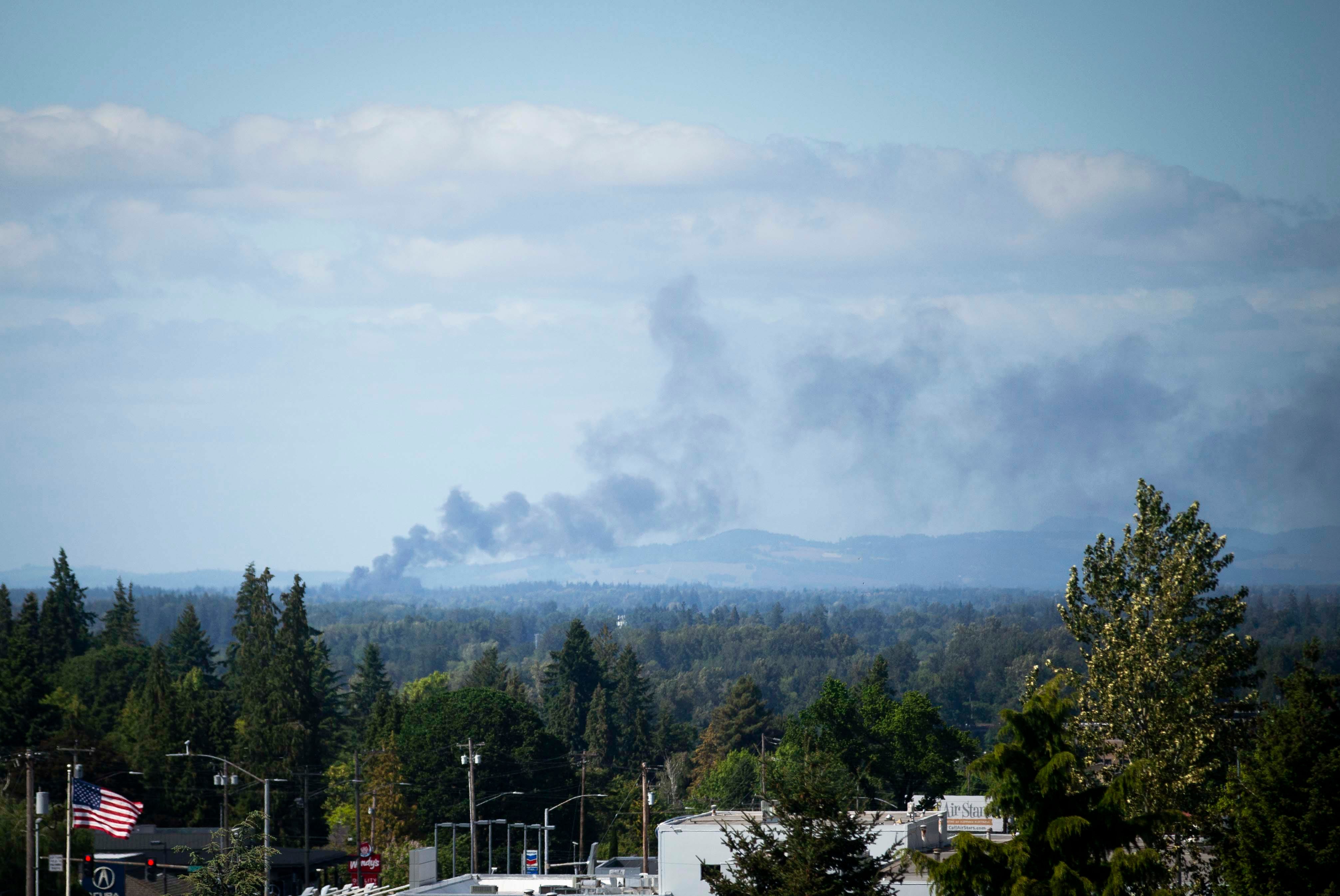 See the smoke? What to know about fire near West Salem