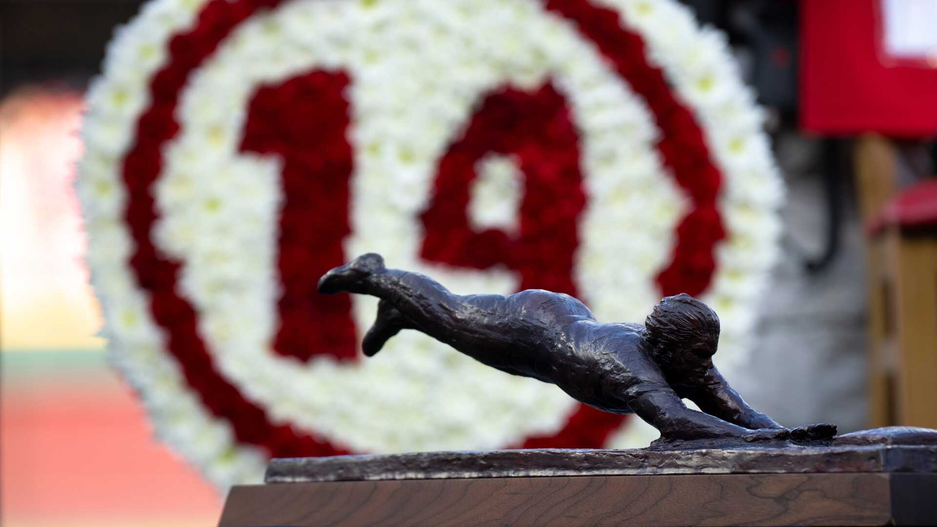 Cincinnati Reds pay tribute to Pete Rose a day after he was ...