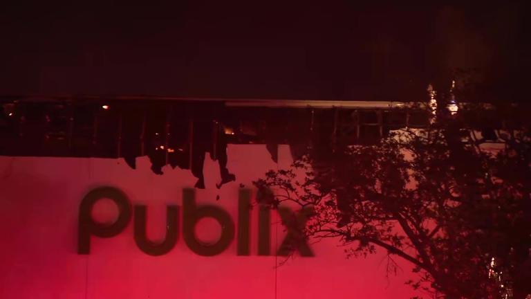 Fires at CVS, Publix shopping center cause severe damage in St. Pete Beach