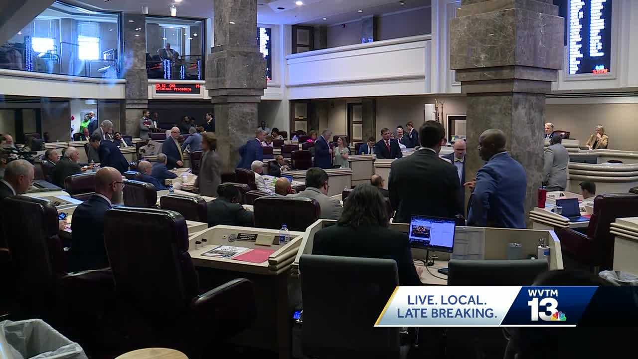 Filibustering prolongs last day of Alabama's legislative session