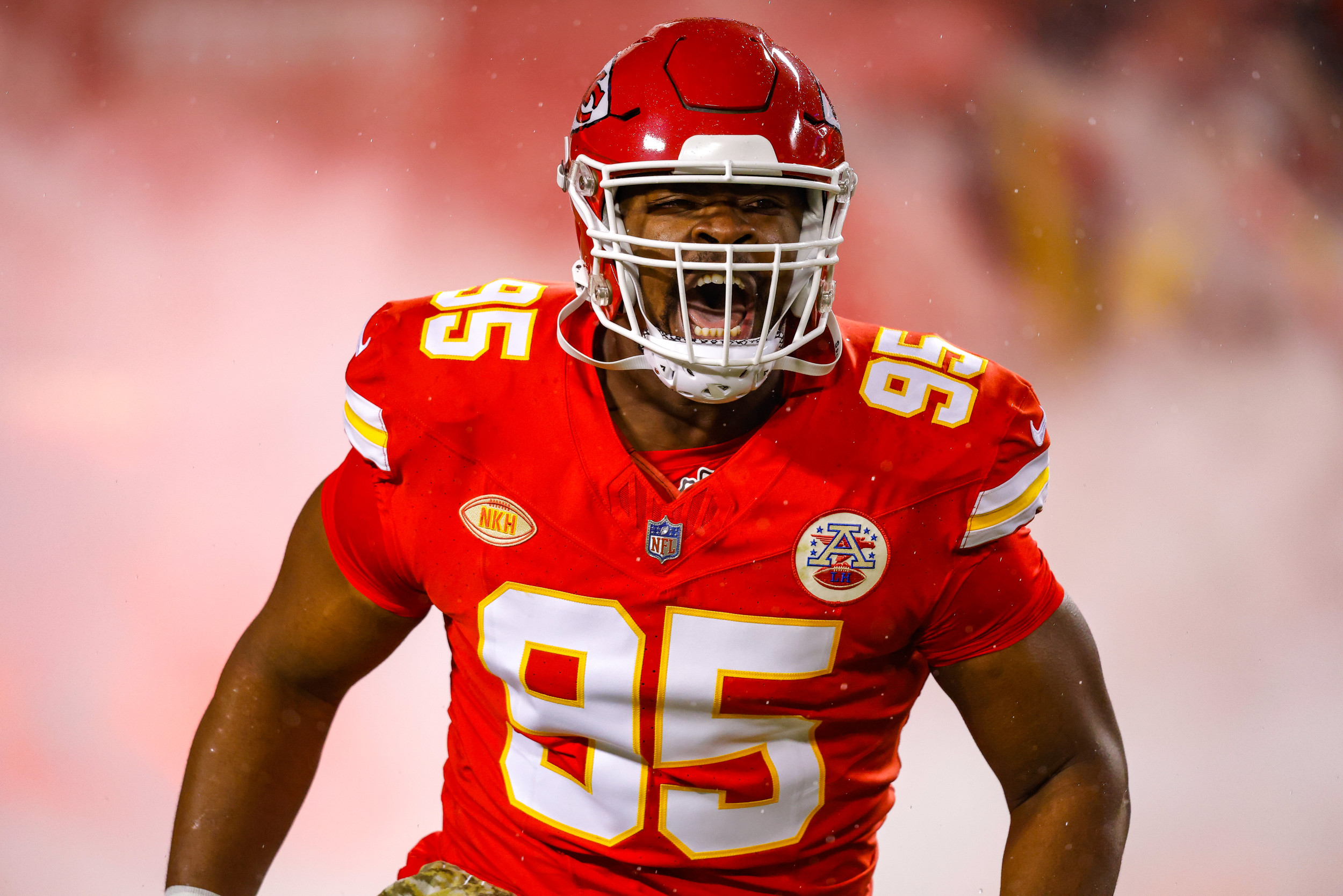 Chiefs' Chris Jones Has Strong Words for Eagles' Tush Push Controversy