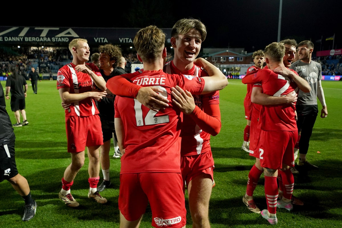 Richie Wellens hails Leyton Orient’s ‘outstanding’ victory over Stockport