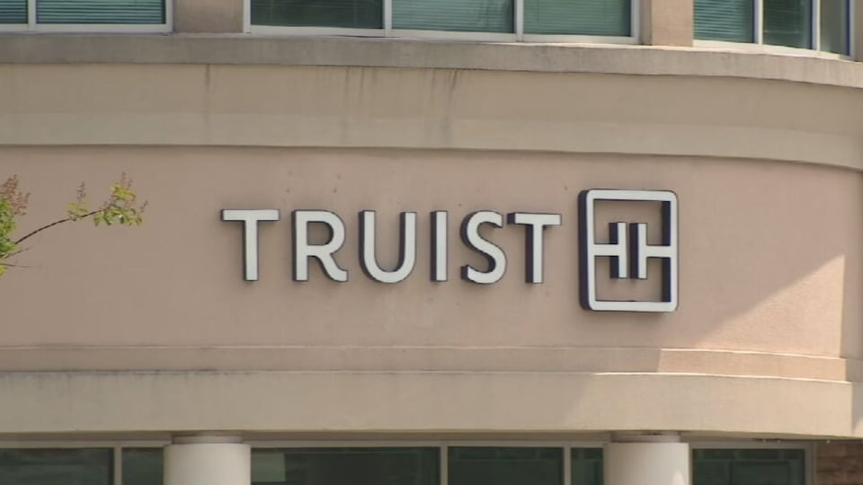 ‘I have plans for that money’: Woman says Truist Bank is holding ...
