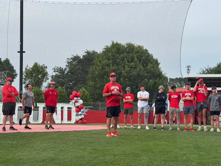 Catholic-New Iberia baseball looks to send off head coach in ...