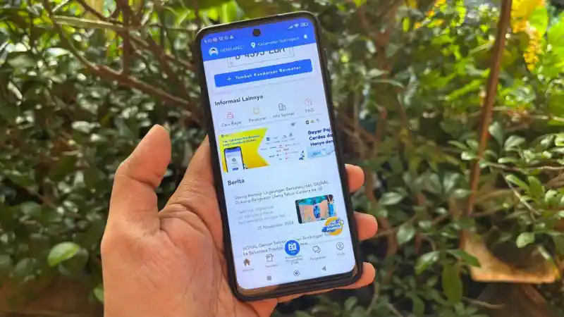 Cara bayar pajak motor online 2026, mudah lewat HP tanpa antre