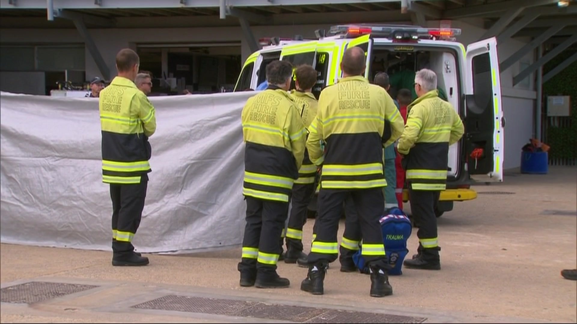 Man bitten by shark at Port Noarlunga, SA Ambulance says