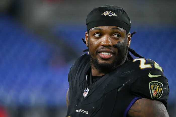 Ravens reward Derrick Henry with contract extension as star running ...