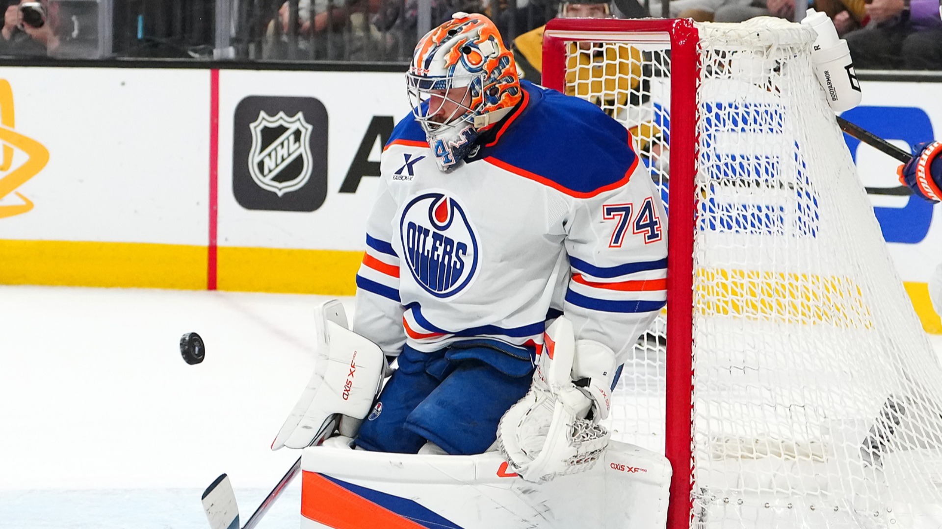 Maple Leafs Fans Disheartened, Oilers-Vegas Game Updates