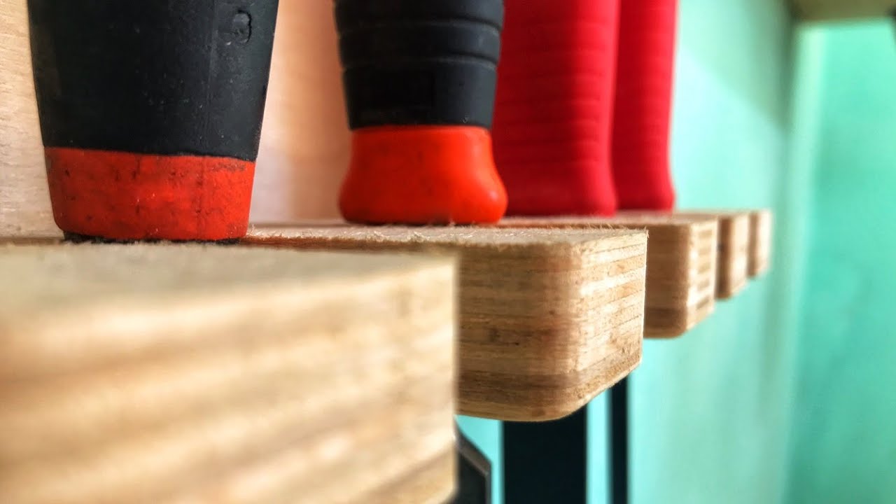 Build a Simple Chisel Rack for Your Workshop