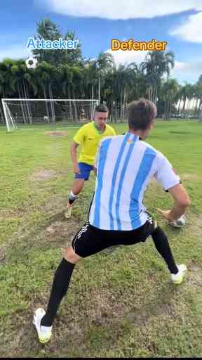Attacker vs Defender: The Ultimate Football Showdown You Can’t Miss
