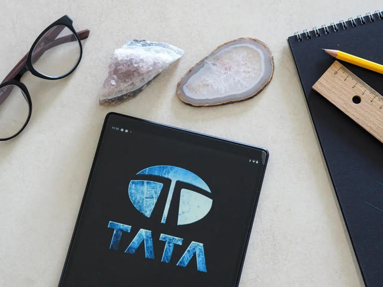 Tata Power Nears Critical Breakout Zone With Upside Potential: SEBI RA ...