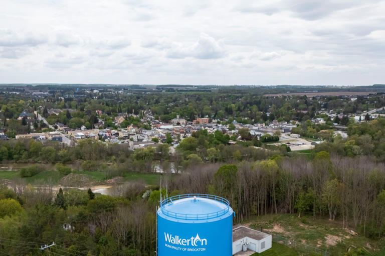 25 years later, Walkerton, Ont., bears the scars but has bounced back