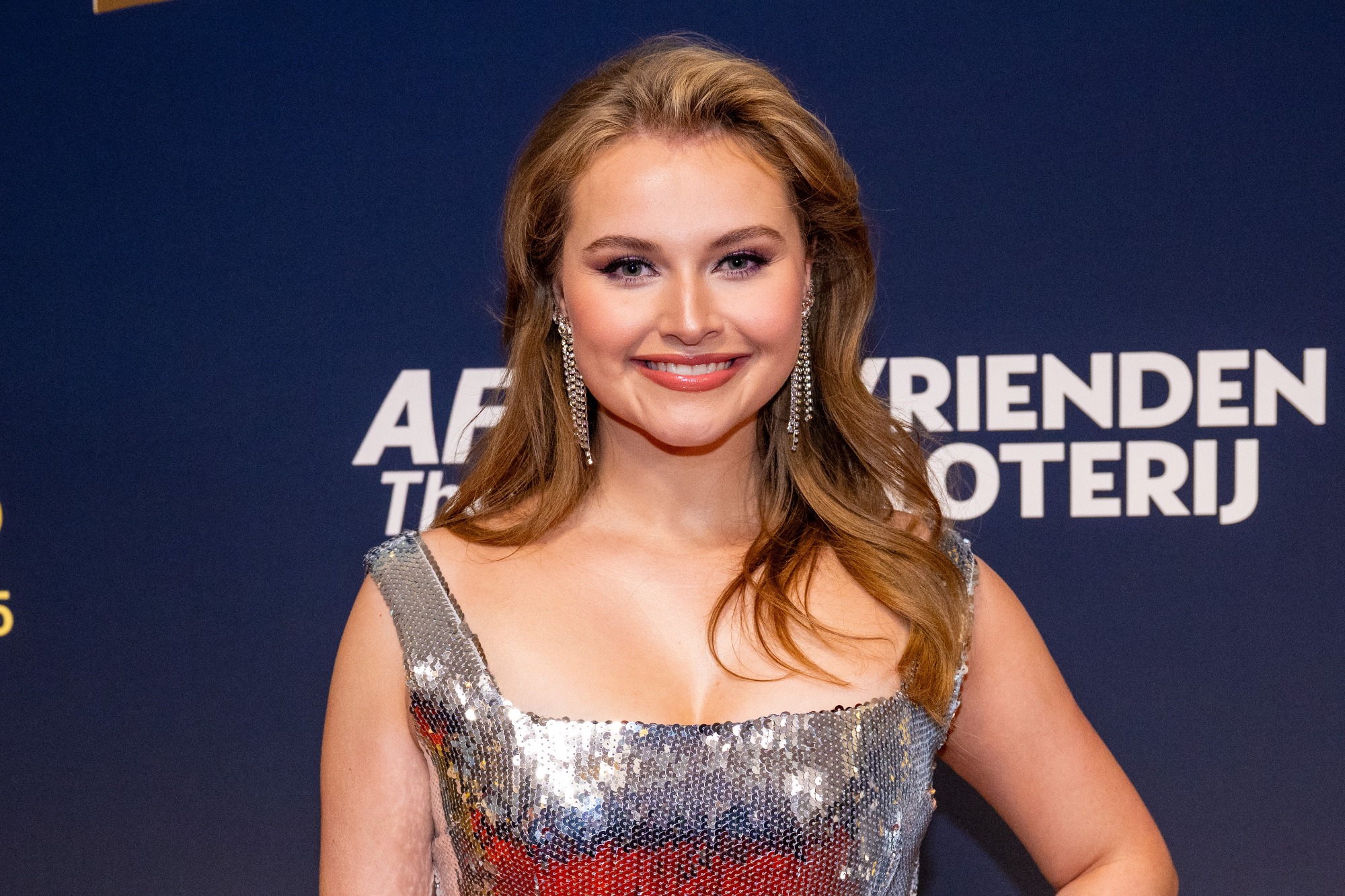 Vajèn van den Bosch pakt hoofdrol in nieuwste Onze Jongens-film