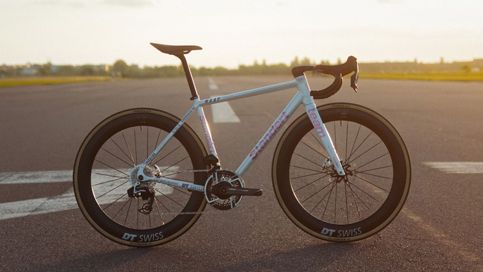 Standert's updated Kreissäge RS aluminium race bike goes aero