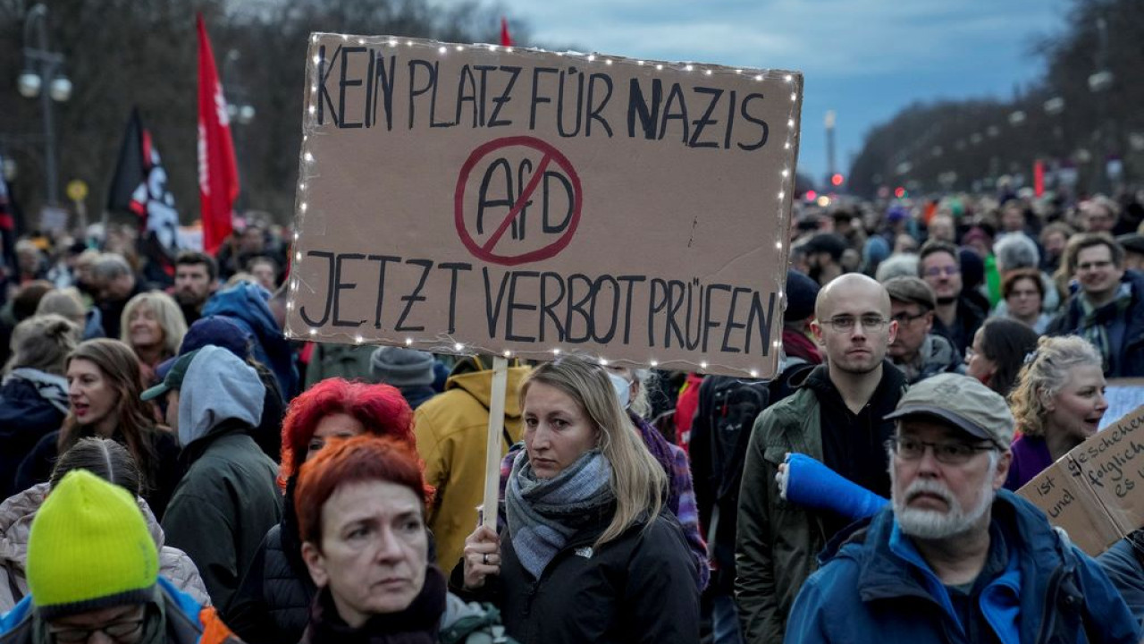 Εκκλήσεις για απαγόρευση του AfD στη Γερμανία - «Πολύ επιφυλακτικός» ο ...