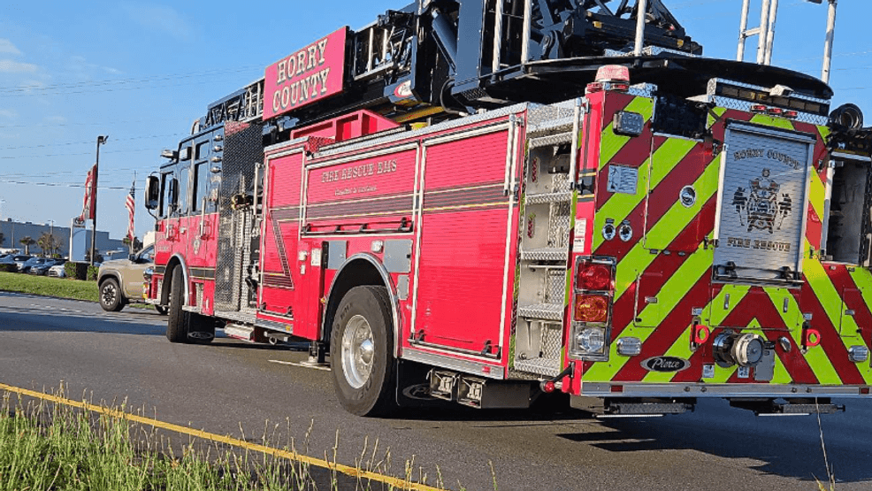 4 vehicle crash blocks lanes of traffic on Hwy. 501